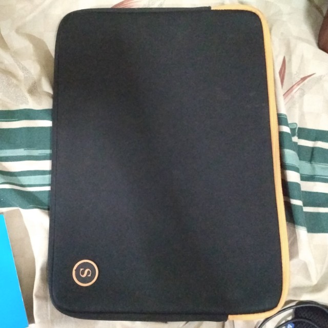 Silvertec 15.6" Laptop Sleeve, Computers & Tech, Parts & Accessories ...