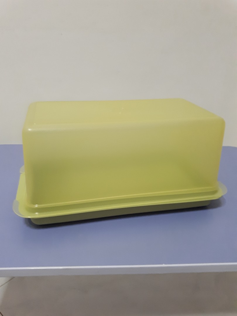 Tupperware Bread Server, TV & Home Appliances, Kitchen Appliances ...