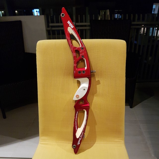 WIN & WIN RH 25" Inno RX Carbon Bow Riser, Sports Equipment, Bicycles ...