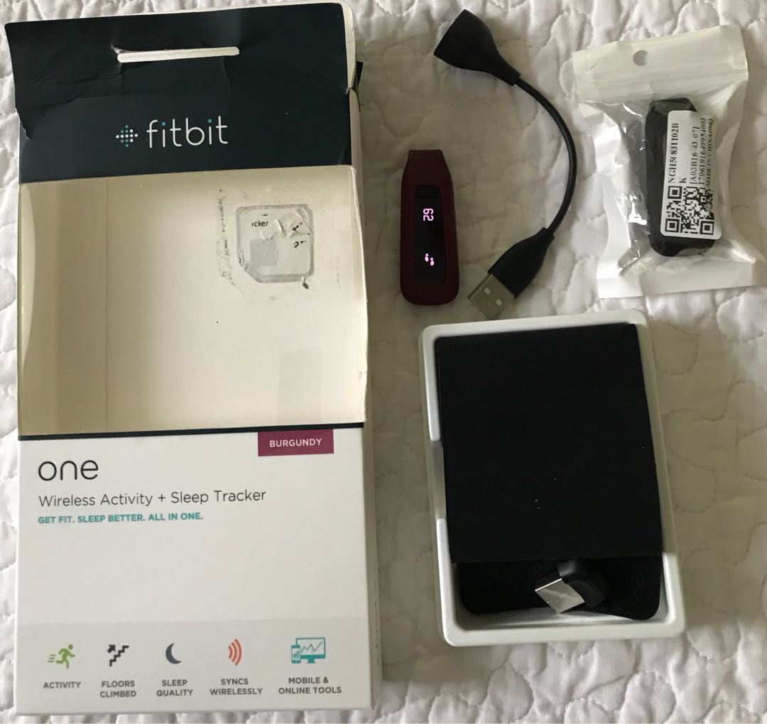 Fitbit One (Burgundy), Electronics, Others on Carousell