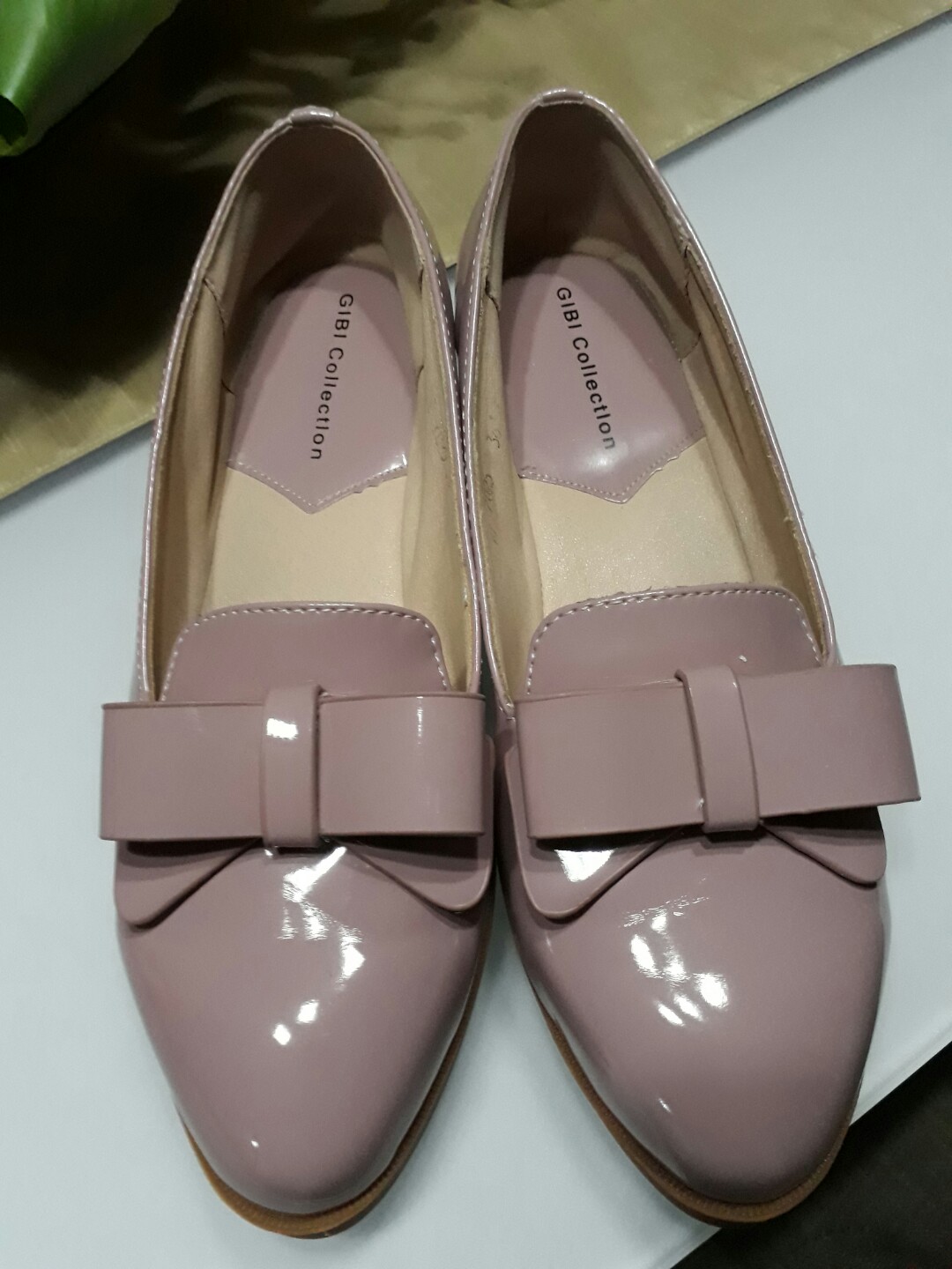 Gibi shoes, Women's Fashion, Footwear, Sneakers on Carousell