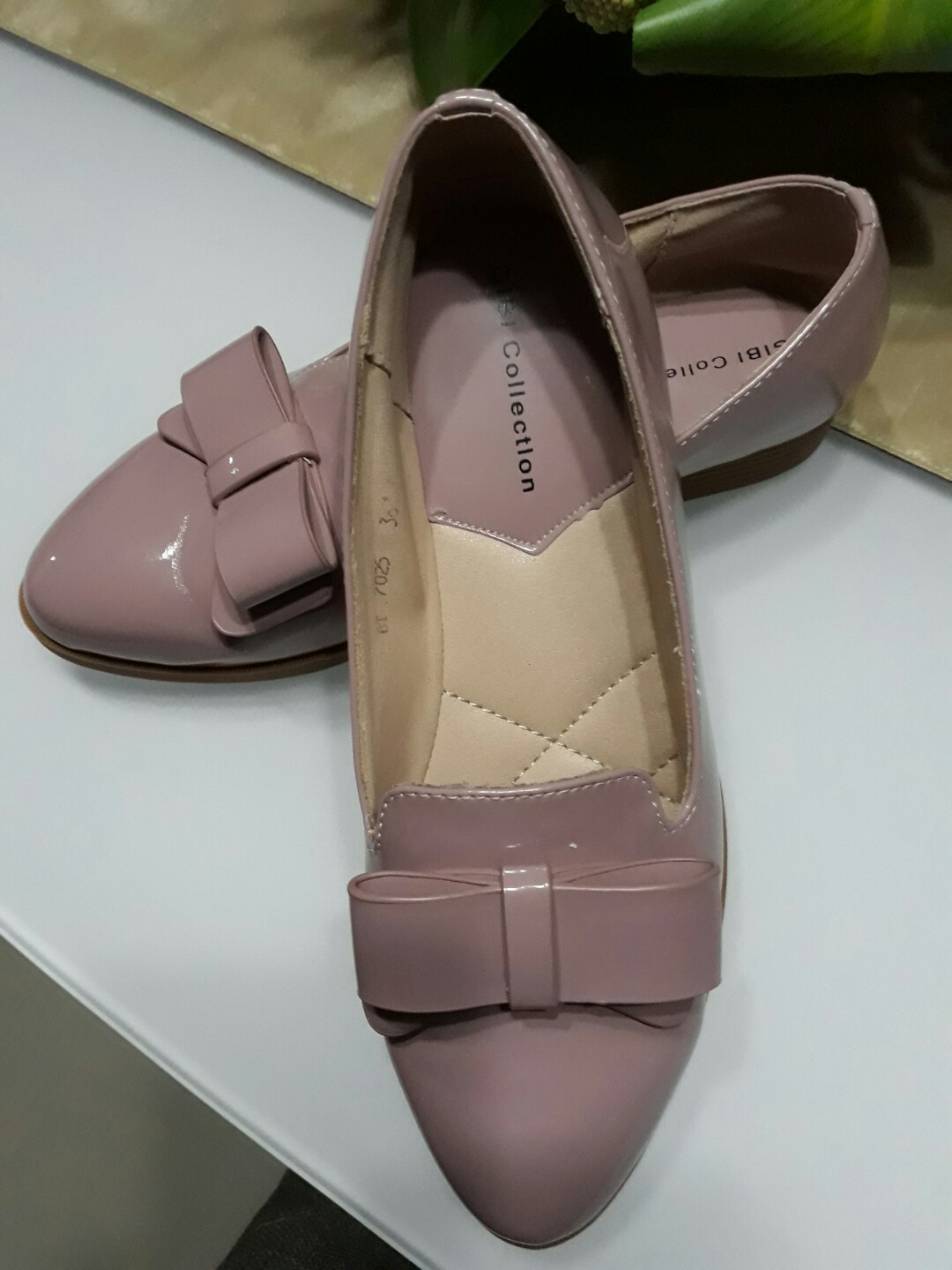 Gibi shoes, Women's Fashion, Footwear, Sneakers on Carousell