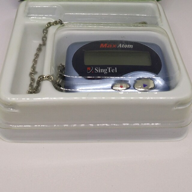 Max Atom Pager, Hobbies & Toys, Memorabilia & Collectibles, Vintage ...