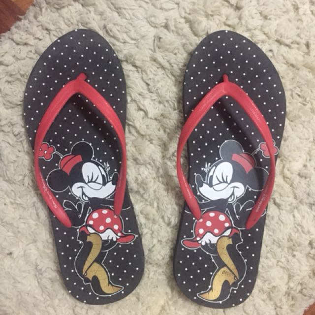 Mini Mouse Slippers HK Disneyland, Women's Fashion, Footwear, Slippers ...