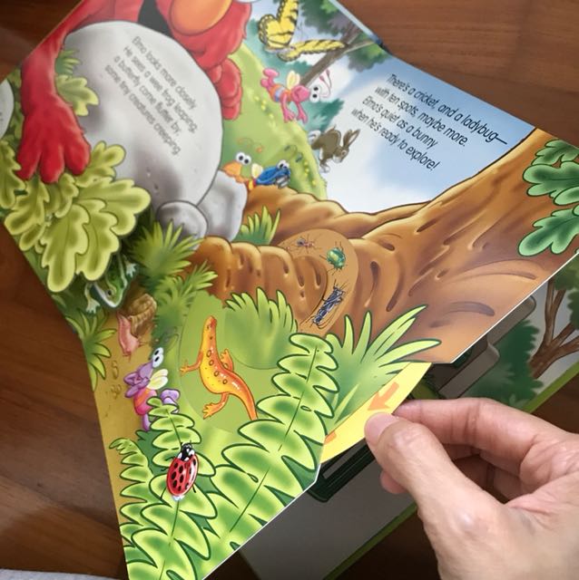 Sesame Street Pop-Up book Elmo, Hobbies & Toys, Books & Magazines ...