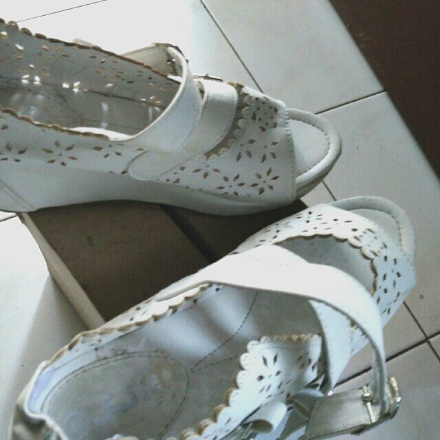 Wedges/ high heels/ sepatu formal / sepatu wedding / sepatu wisuda ...