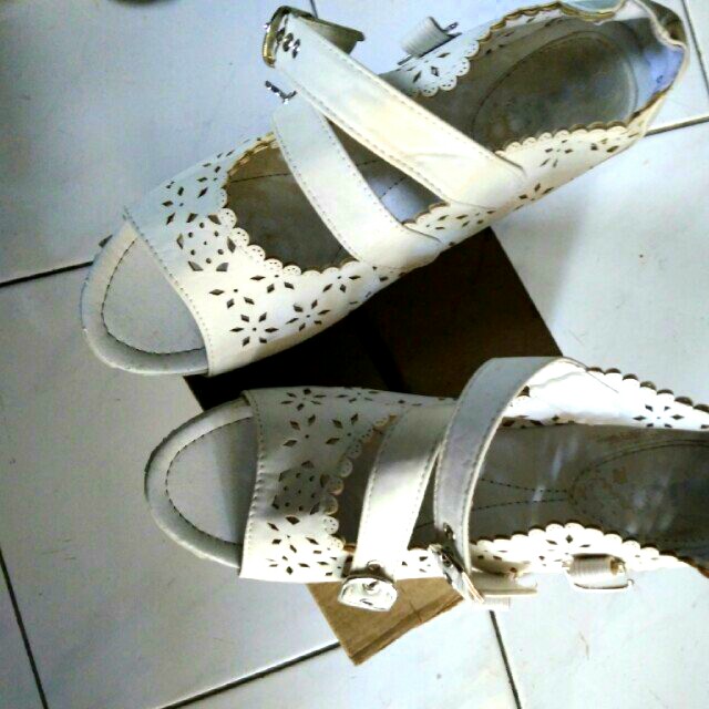 Wedges/ high heels/ sepatu formal / sepatu wedding / sepatu wisuda ...