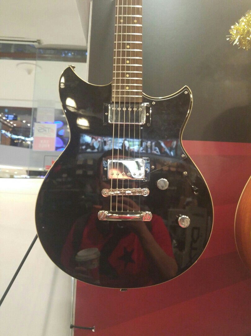 Yamaha Revstar 420, Hobbies & Toys, Music & Media, Musical Instruments ...