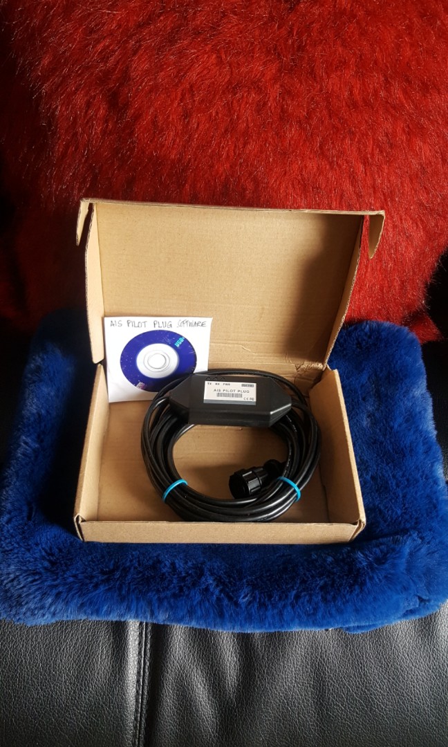 AIS Pilot Plug USB 2.0 Data Cable 5 Meters, Computers & Tech, Parts ...
