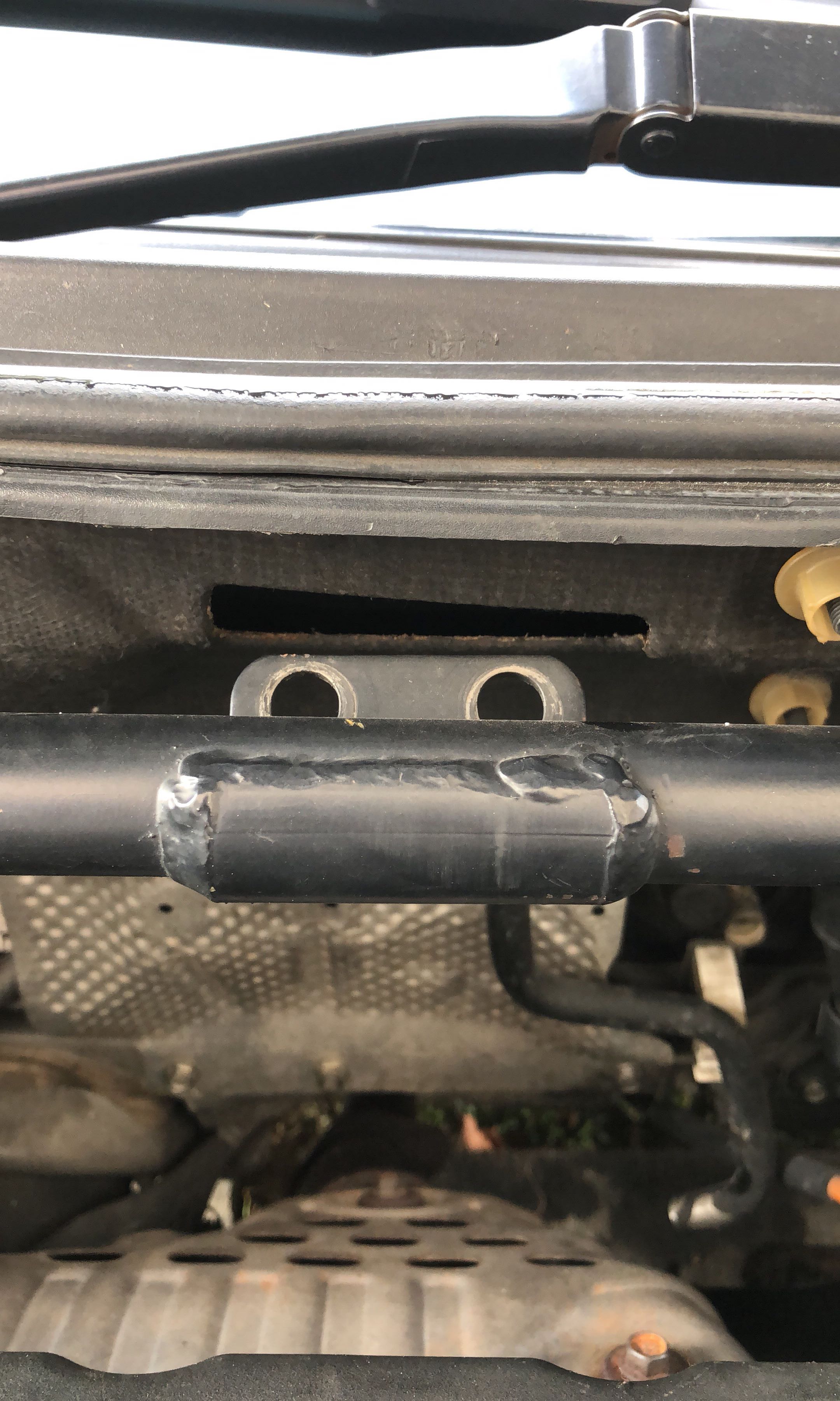 Evo X stock front strut bar, Car Accessories on Carousell