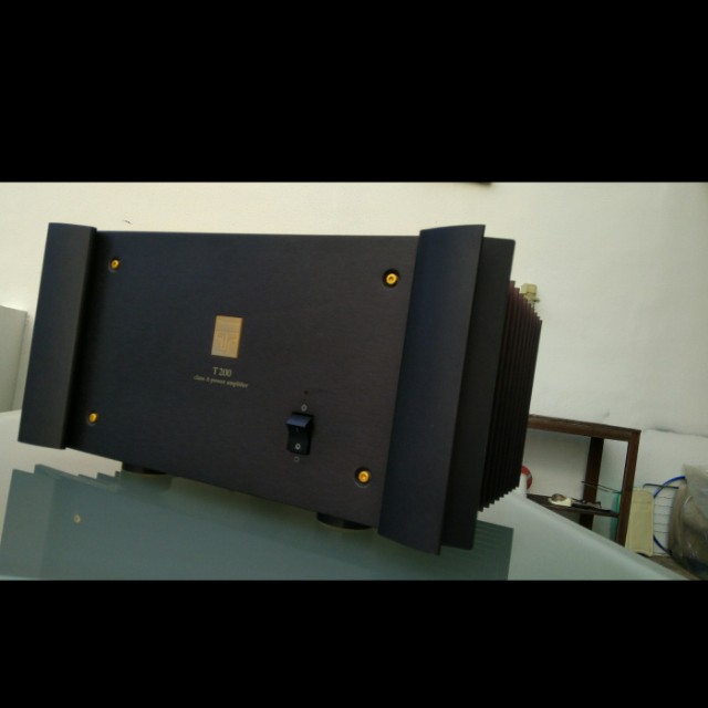 Threshold T200 Power Amplifier, Audio, Other Audio Equipment on Carousell