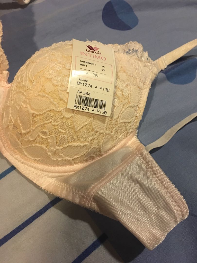 50% off BNWT Wacoal intimo lacy bra, Women's Fashion, New Undergarments ...