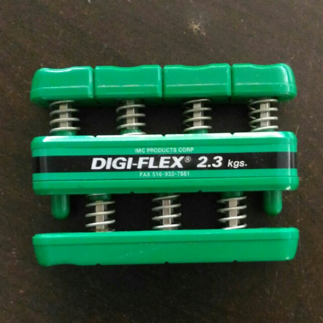 Digi-Flex hand therapy device, Health & Nutrition, Assistive ...
