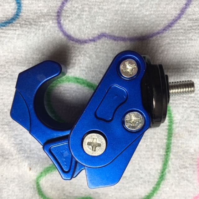 HOOK sabitan ng helmet, Motorbikes on Carousell