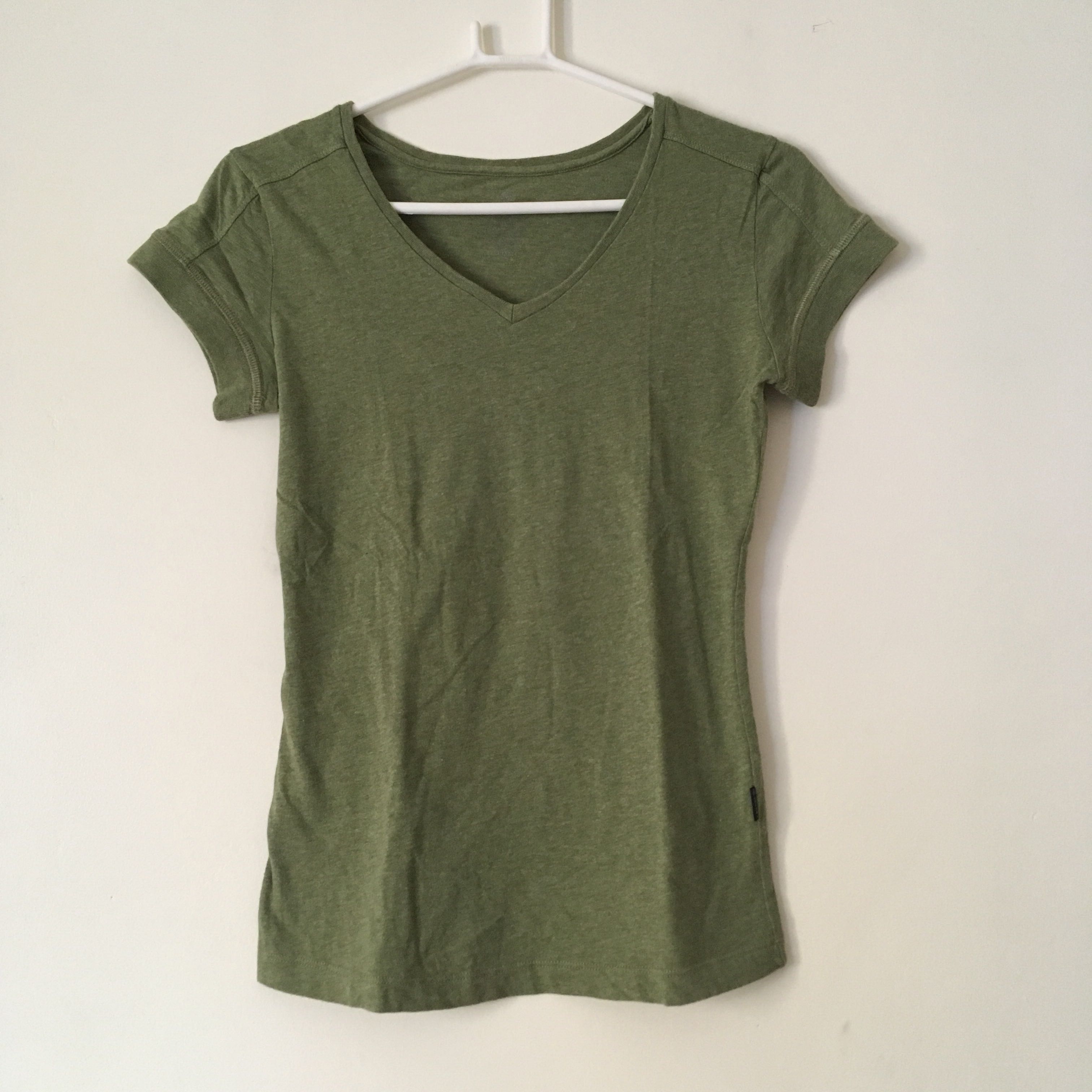 Jockey Olive Green Basic Tee, Women's Fashion, Tops, Others Tops on Carousell