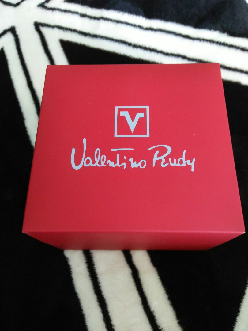 Valentino Rudy, Men's Fashion, Watches & Accessories, Watches on Carousell
