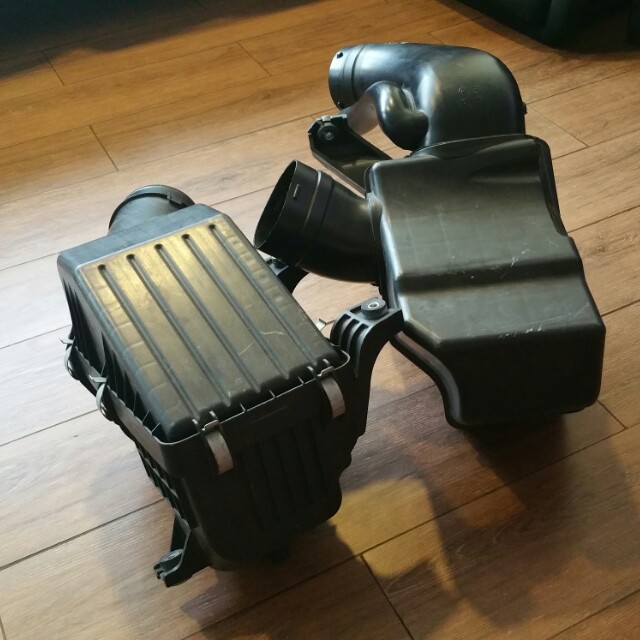 Fd2r stock air intake, Car Accessories on Carousell