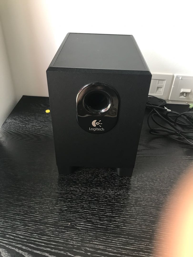Logitech speakers, Audio, Soundbars, Speakers & Amplifiers on Carousell