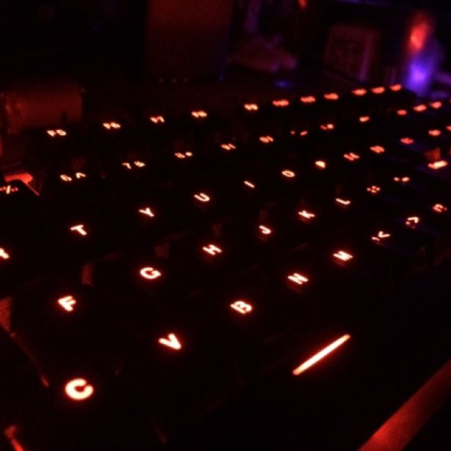 BenQ Slaughter KP801 Mechanical Gaming Keyboard (with red light)機械軸電競式 ...
