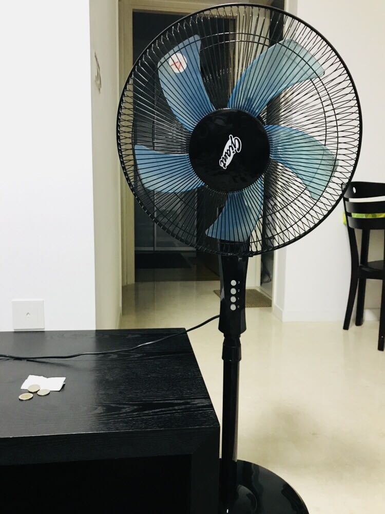 Stand fan, Furniture & Home Living, Lighting & Fans, Fans on Carousell