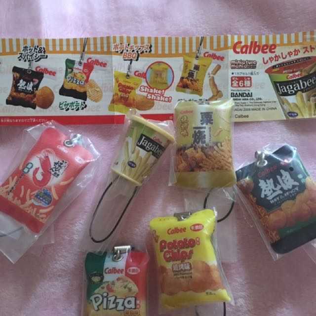 激罕 絕版 卡樂B Calbee 扭蛋 港版中字零食 全套共6隻, 興趣及遊戲, 玩具 & 遊戲類 - Carousell
