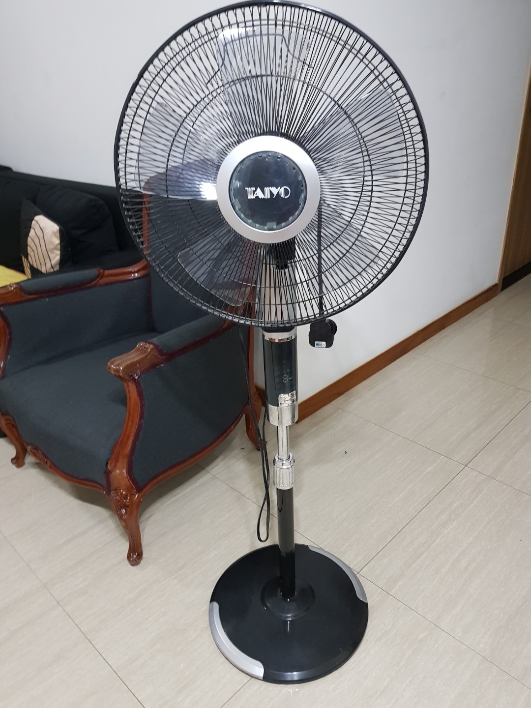 Taiyo Standing Fan with timer n oscillation, TV & Home Appliances ...