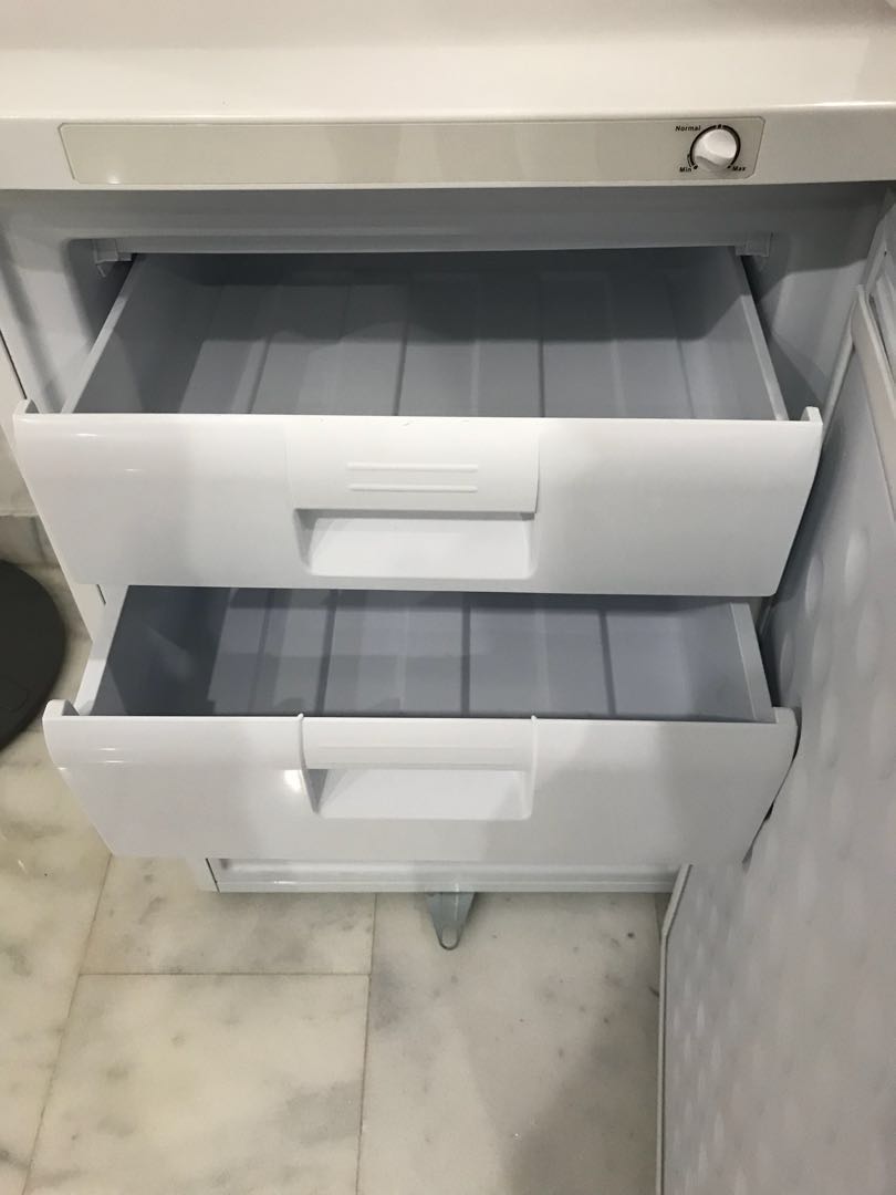 Farfalla Upright Front Opening Freezer (120L), TV & Home Appliances ...