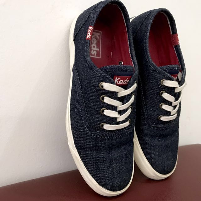 Keds Triumph Denim Indigo, Women's Fashion, Footwear, Sneakers on Carousell