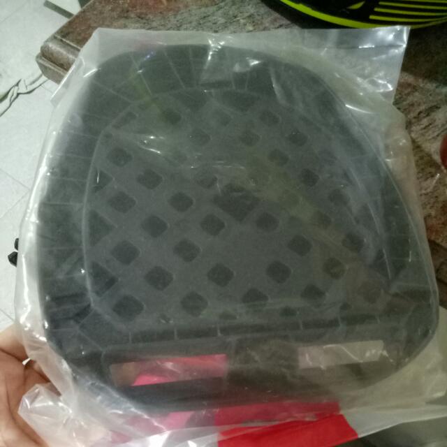 Single helmet Gv Box With Base, Motorcycles, Motorcycle Accessories on ...