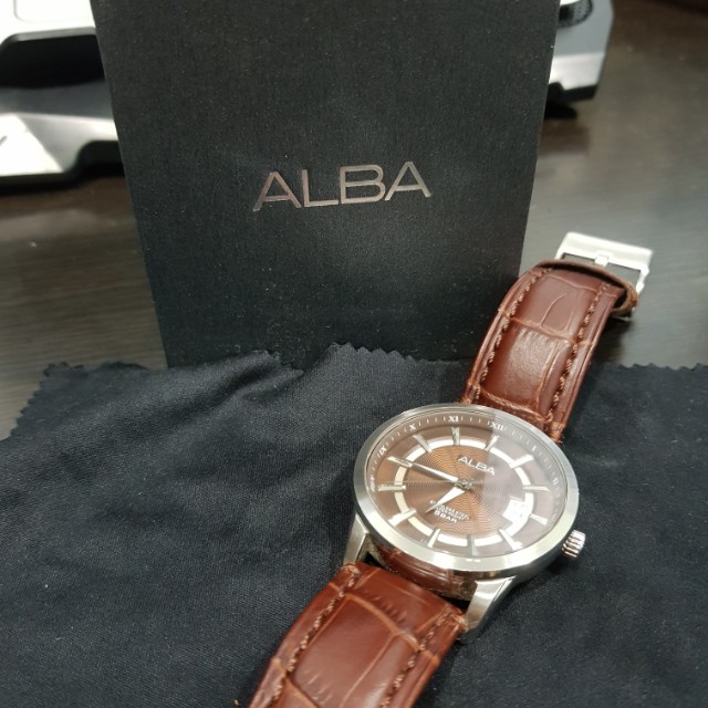 Alba Watch Brown Leather Strap, Mobile Phones & Gadgets, Wearables ...
