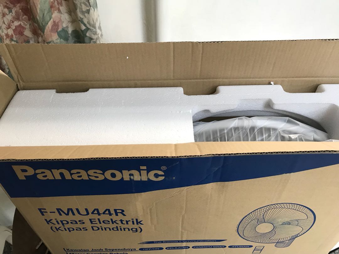 Panasonic Fan 16 inches white wall mounted remote, TV & Home Appliances ...