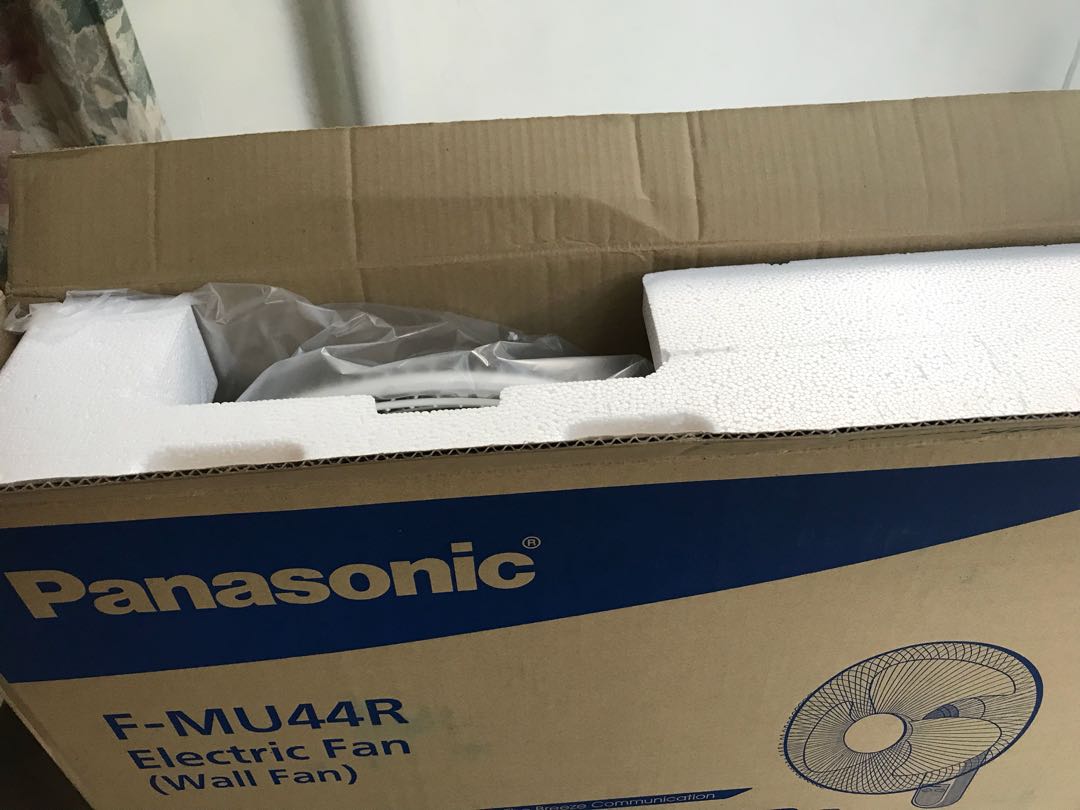 Panasonic Fan 16 inches white wall mounted remote, TV & Home Appliances ...