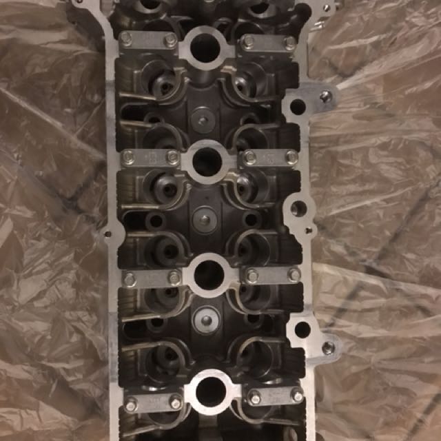Suzuki M18A engine head, Car Accessories on Carousell