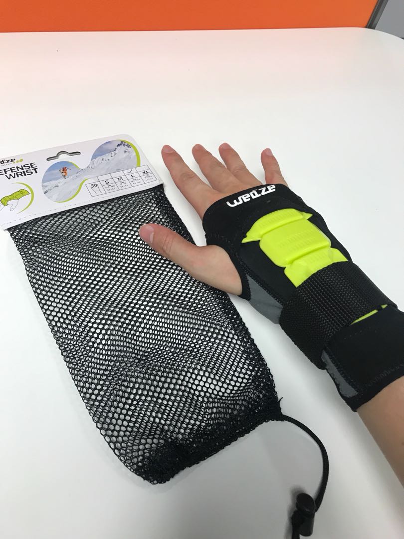 Wed’ze wrist guards - skating skate boarding, skiing, snowboarding ...