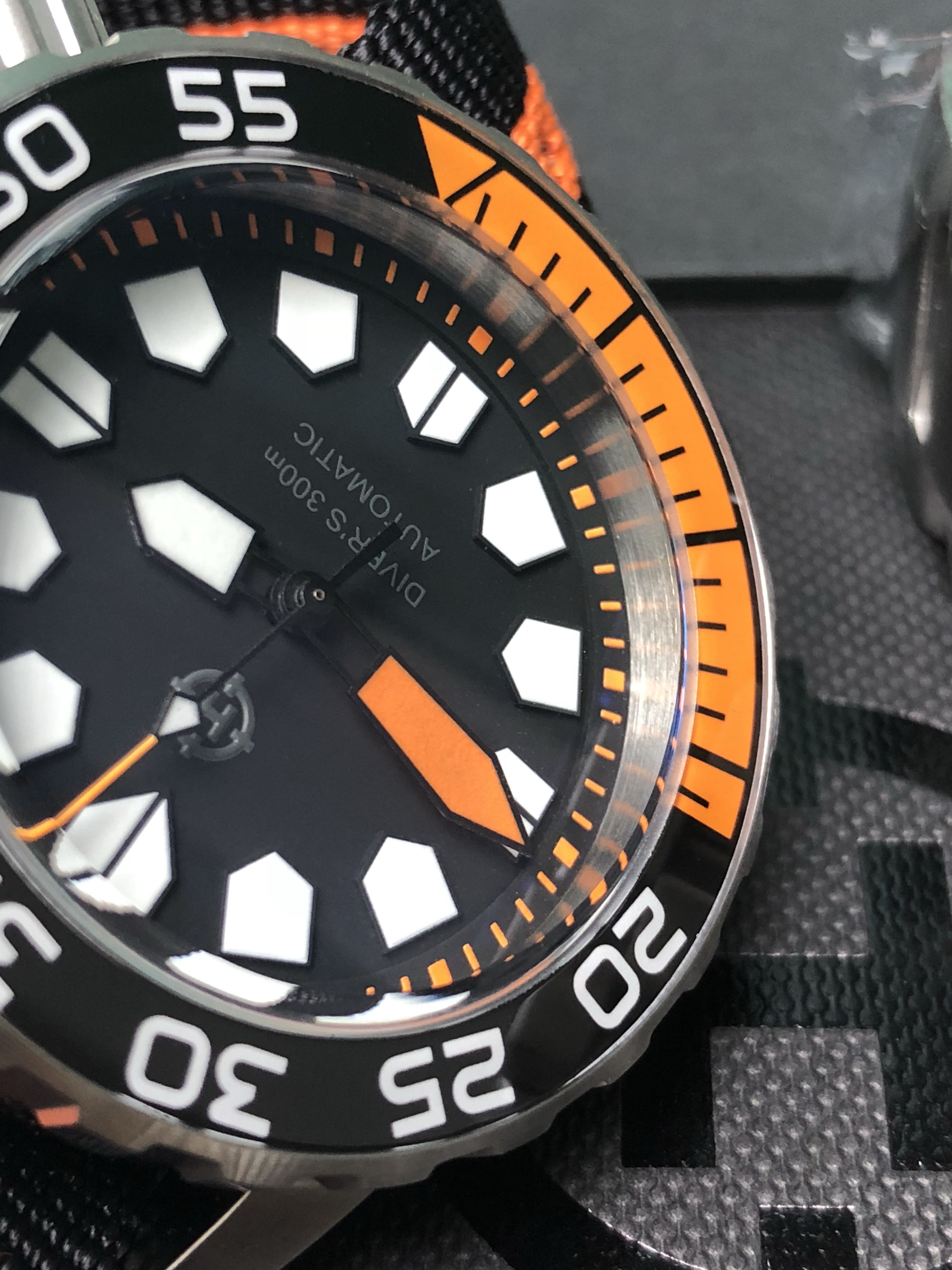 BNIB: Helm Khuraburi Dive watch seiko NH38, Men's Fashion, Watches ...
