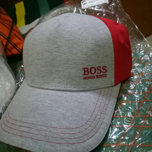 Topi hugo boss original, Fesyen Pria, Aksesoris di Carousell