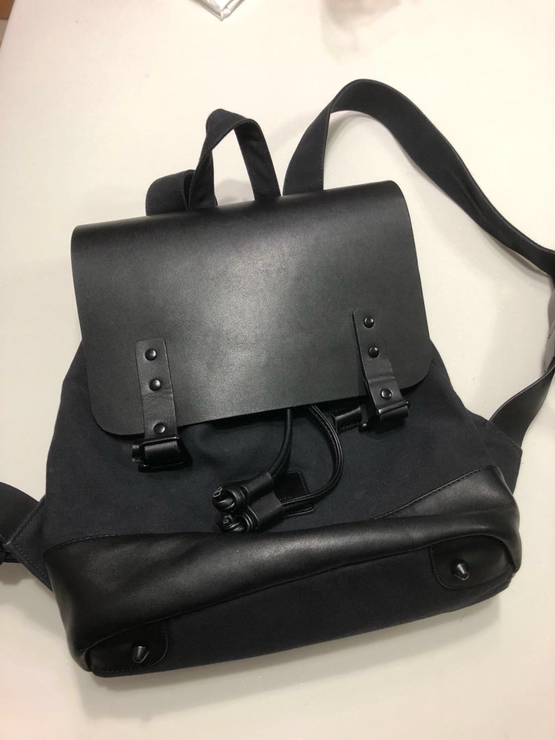 Gaston Luga praper in black backpack, Women's Fashion, Bags & Wallets ...