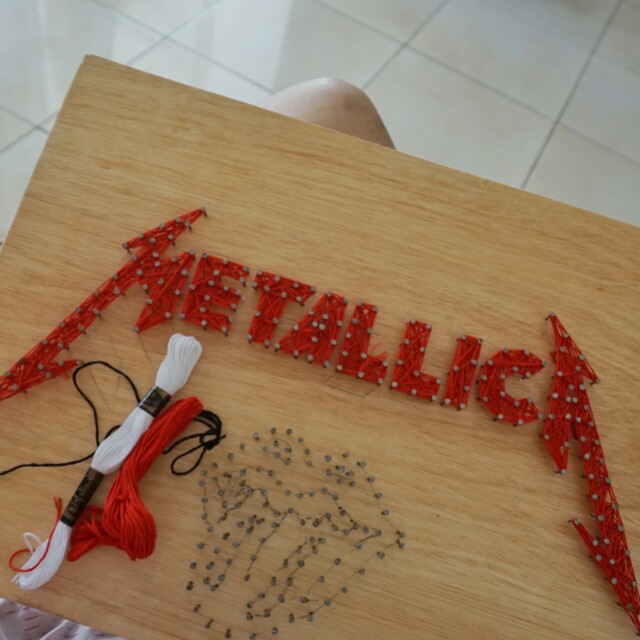 Metallica string art, Desain & Kerajinan Tangan, Barang & Aksesoris ...
