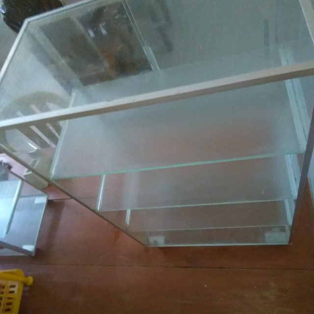 Glass stante for store, TV & Home Appliances, Kitchen Appliances, Other ...
