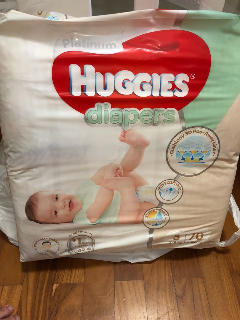 Huggies S Size 1 packet, Babies & Kids, Bathing & Changing, Diapers ...