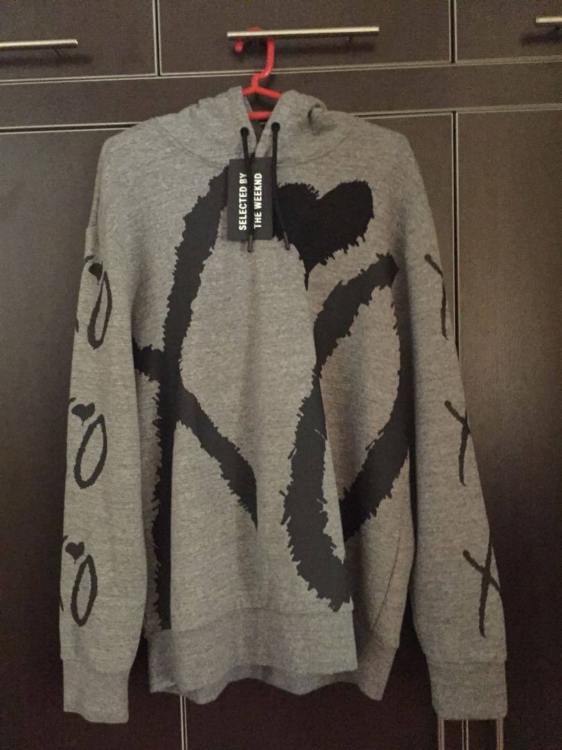 XO by The Weeknd hoodie, Men's Fashion, Tops & Sets, Hoodies on Carousell