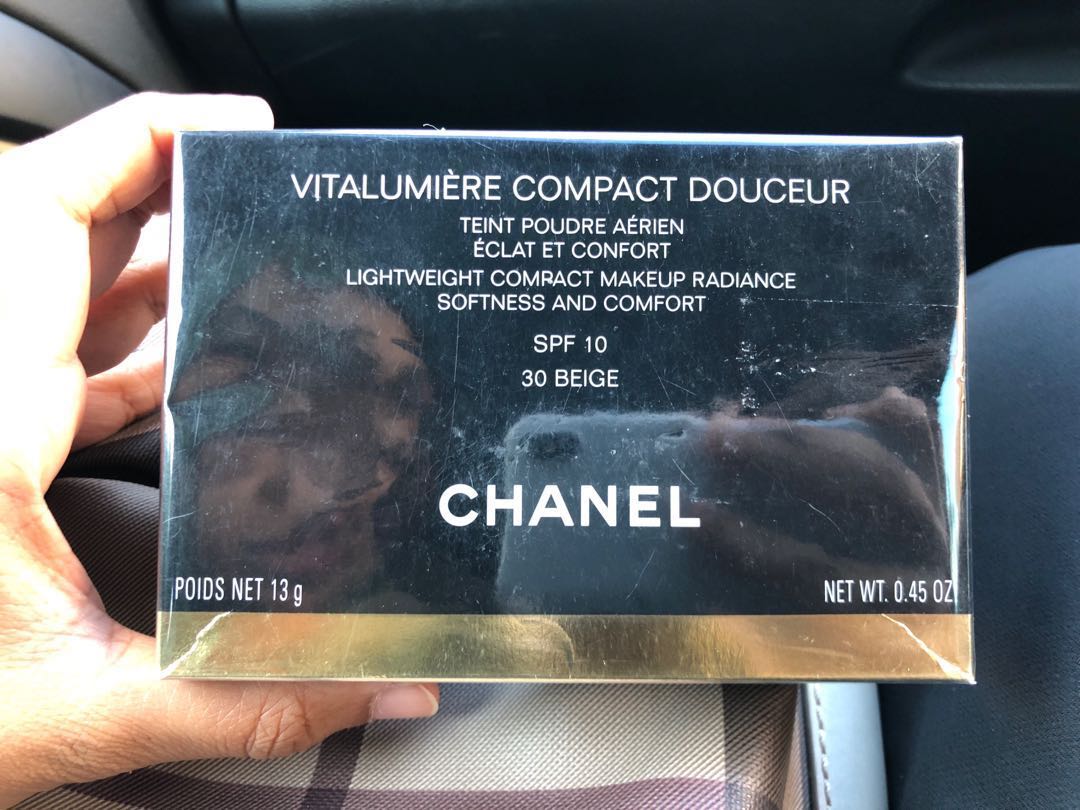 Chanel compact Powder 30 Beige BN, Beauty & Personal Care, Face, Makeup ...