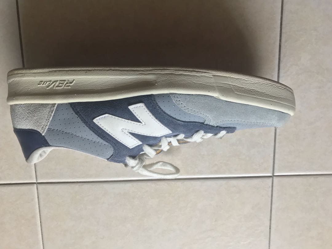 New Balance Revlite 300, Men's Fashion, Footwear, Sneakers on Carousell