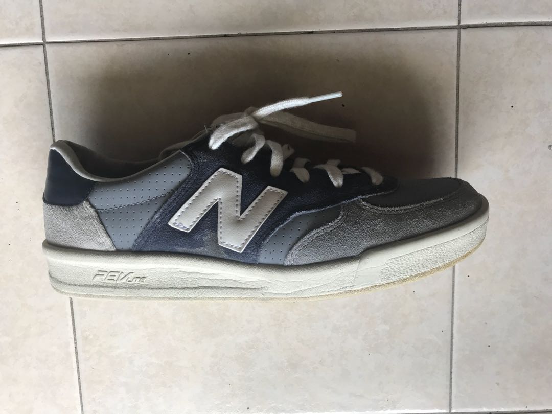 New Balance Revlite 300, Men's Fashion, Footwear, Sneakers on Carousell
