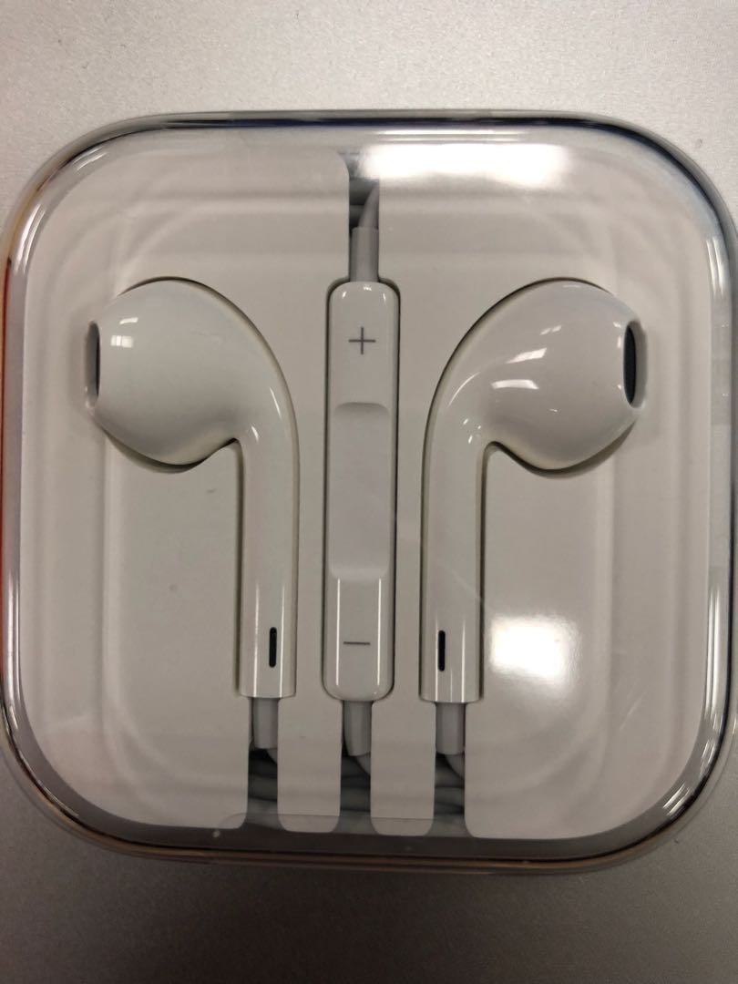 Original Apple Earpods New (not lighting), Audio, Portable Audio ...