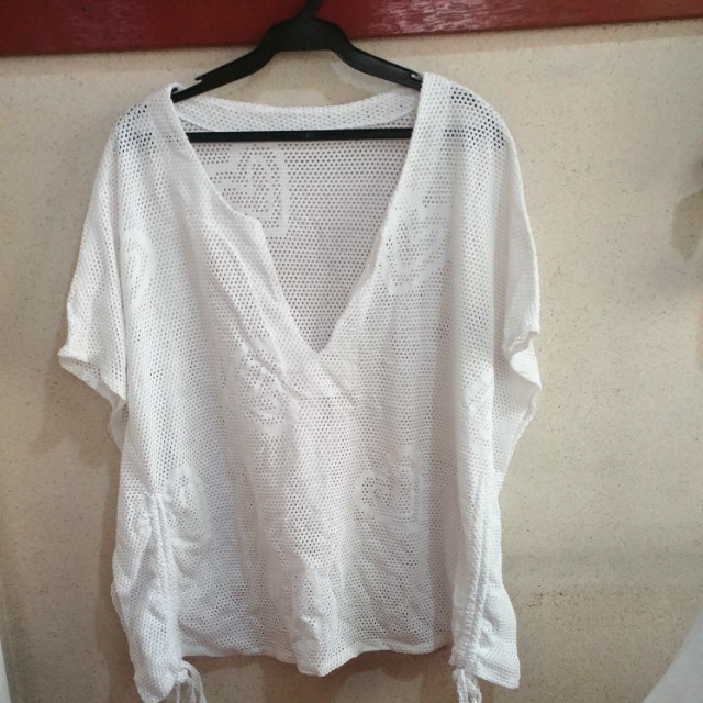 White beach cover up, Women's Fashion, Swimwear, Rash guard on Carousell