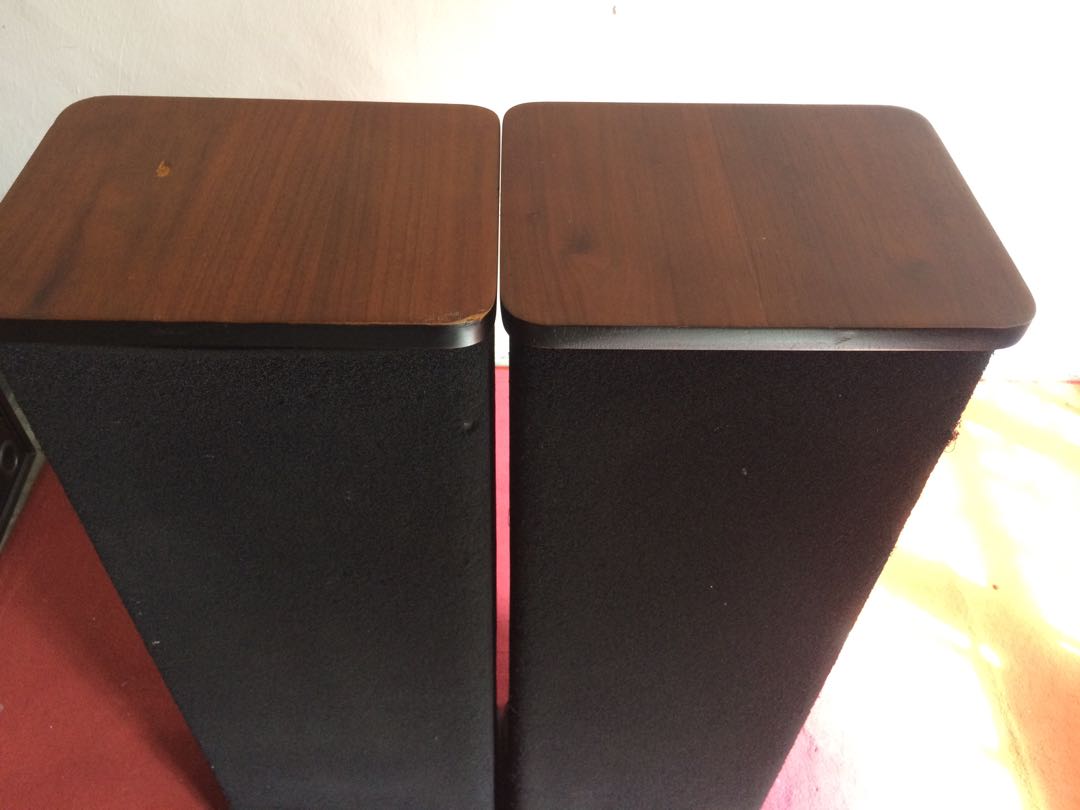 DCM QED floorstand, Audio, Other Audio Equipment on Carousell