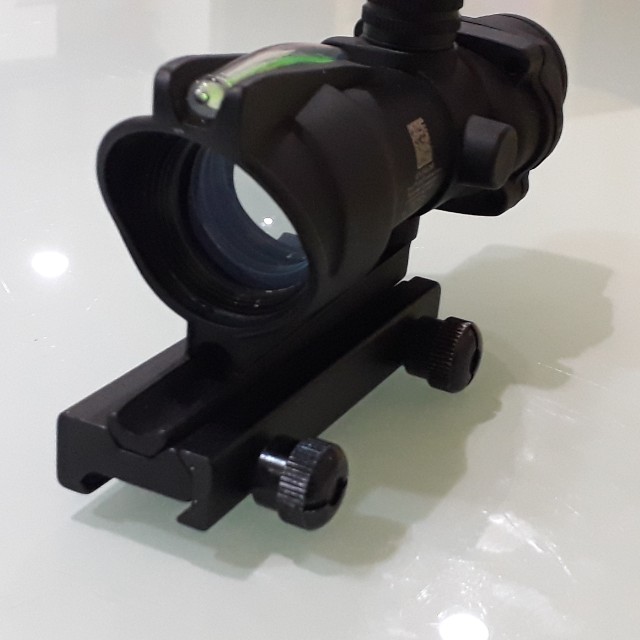 Replica fibre optic Trijicon ACOG 1x Scope, Everything Else on Carousell