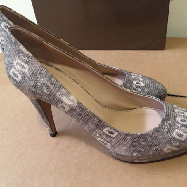 Hugo boss heels, Women's Fashion, Footwear, Heels on Carousell