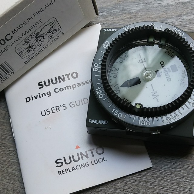 Suunto SK-6 Diving wrist compass, 男裝, 運動服裝 - Carousell